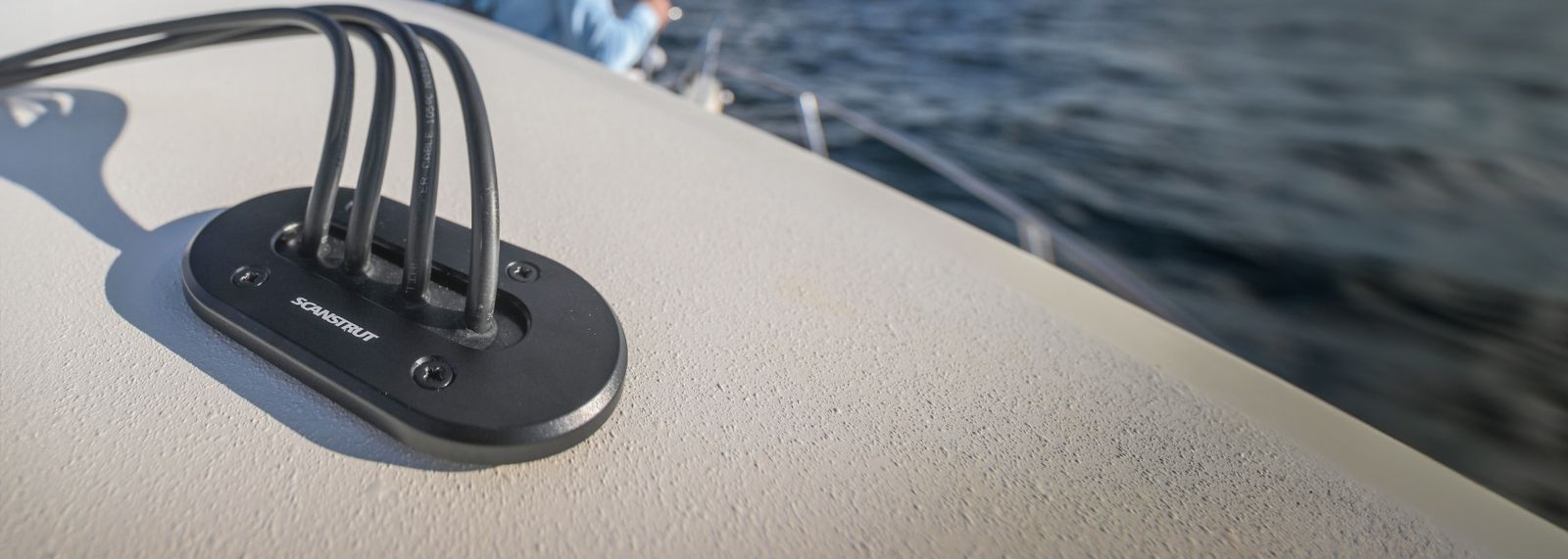 DS-LP-MULTI-BLK Low Profile Cable Seal