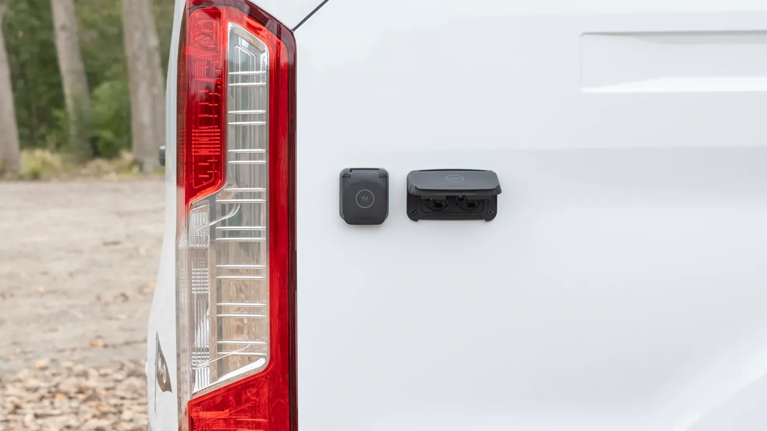 How to install the perfect setup of external sockets on your van