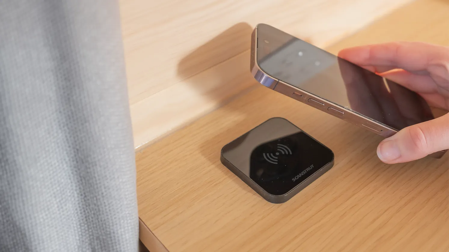 Ultra Magnetized Wireless Charger SC-CW-14G Qi2 15W