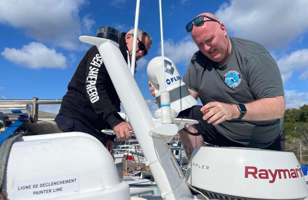 Supporting Ghostnet Campaign for Sea Shepherd with PTM-R1 Tapered Mast Mount