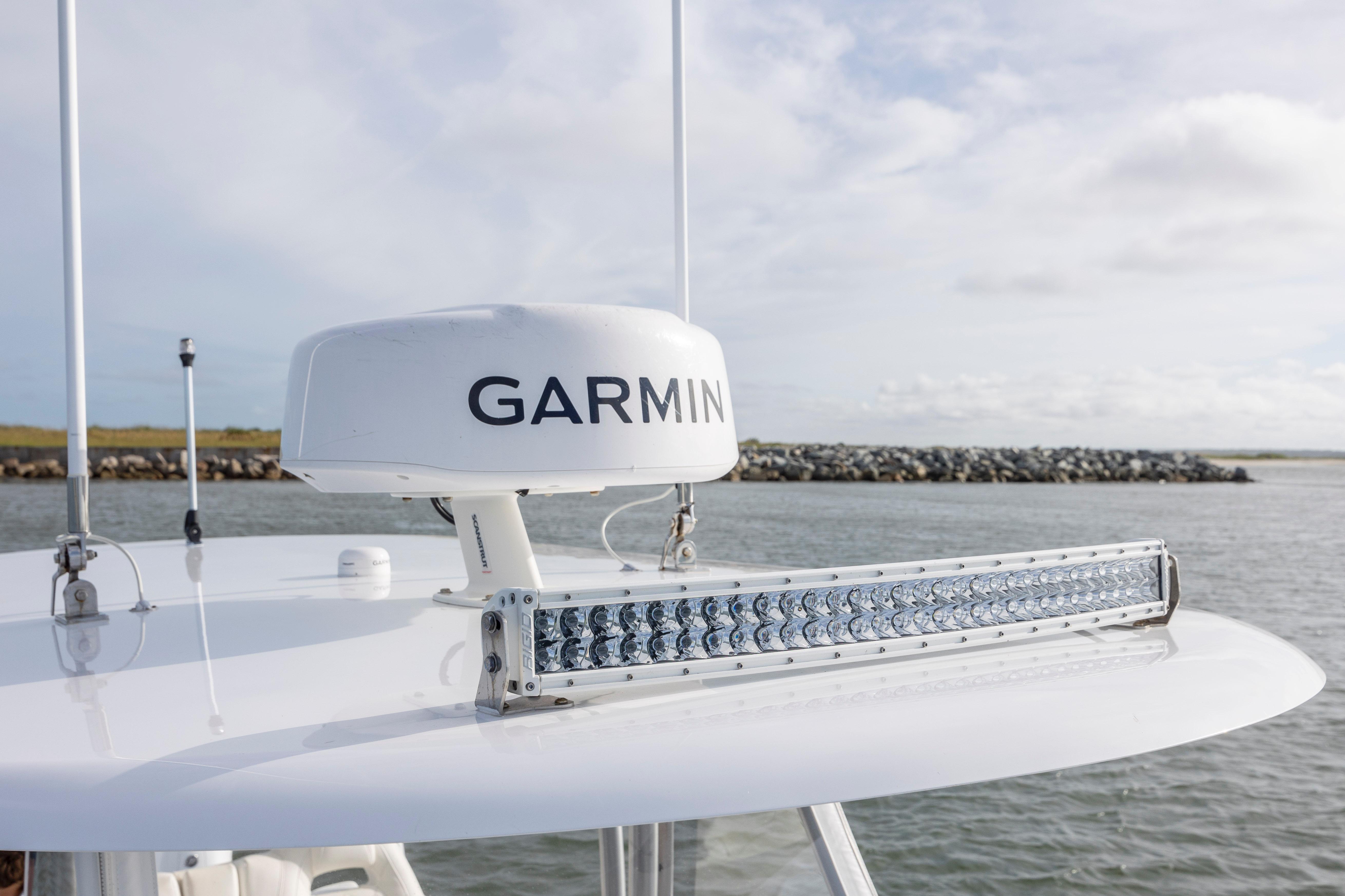 How to mount Radar on your Powerboat | Essential Guide by Scanstrut