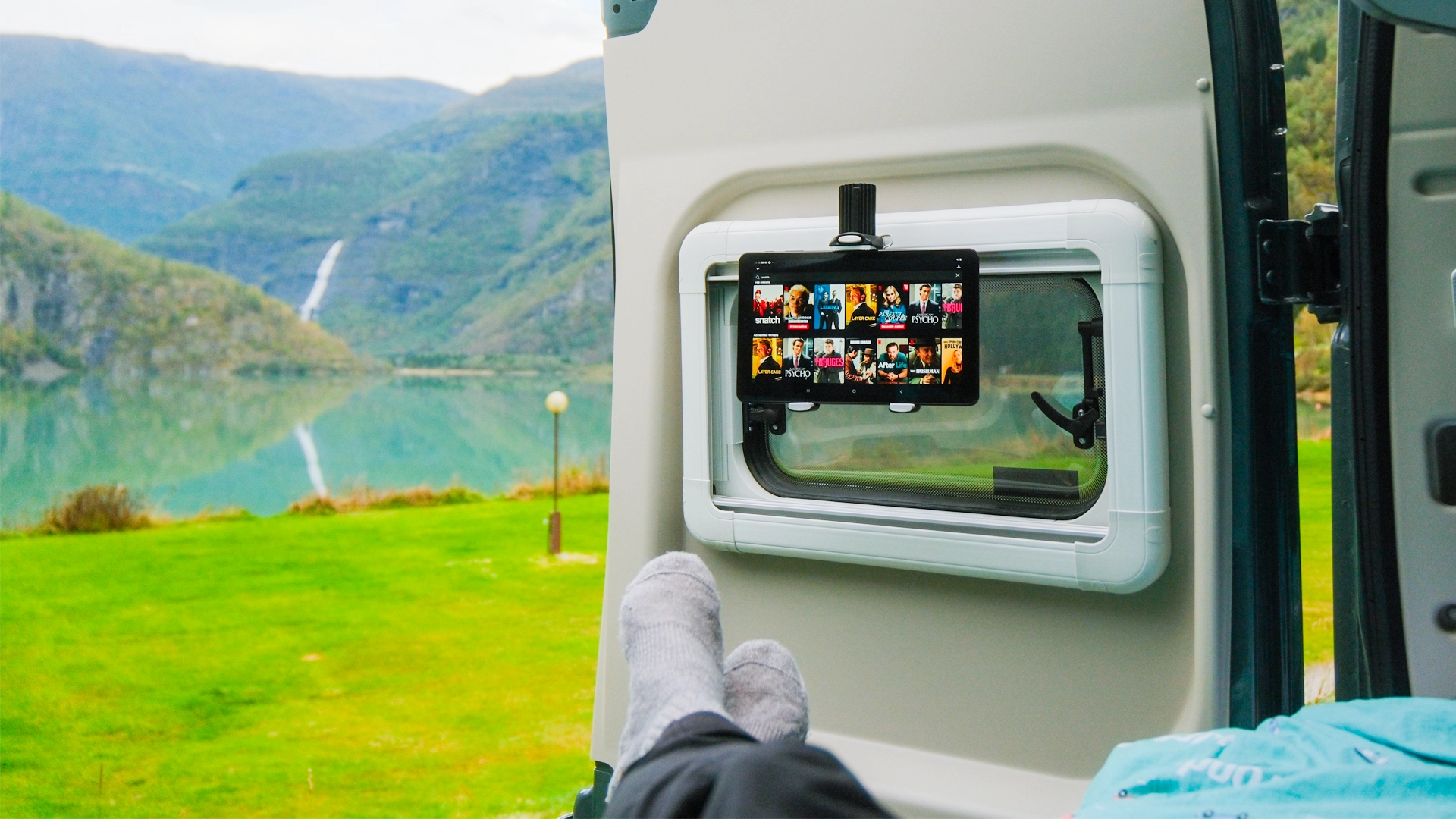 Rokk-Midi Mount for Power Boat